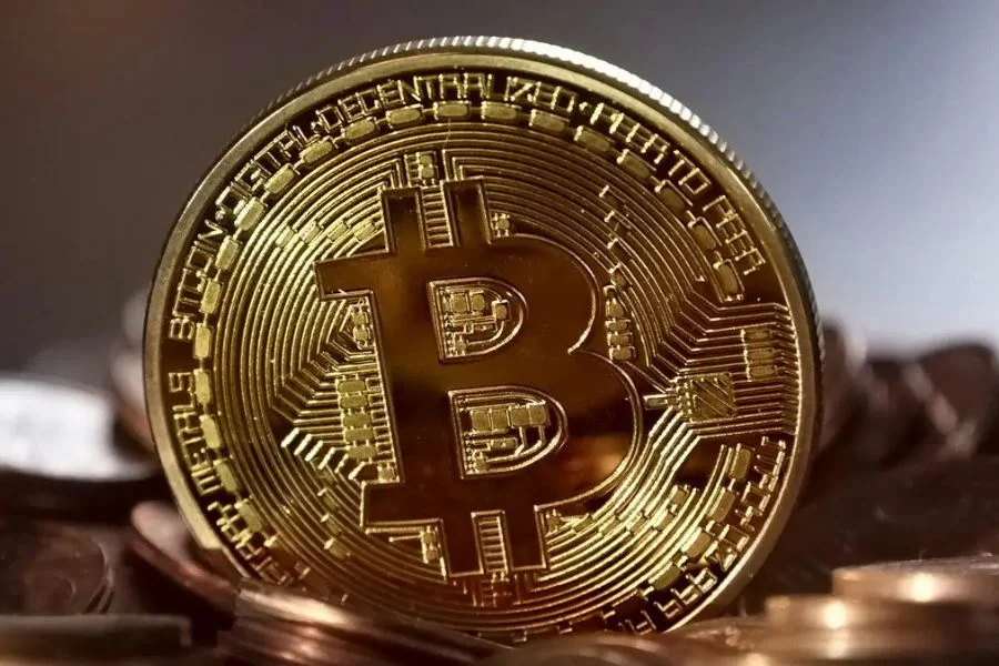 Bitcoin ultrapassa valor de US$ 123 mil e quebra recorde - expresso.arq